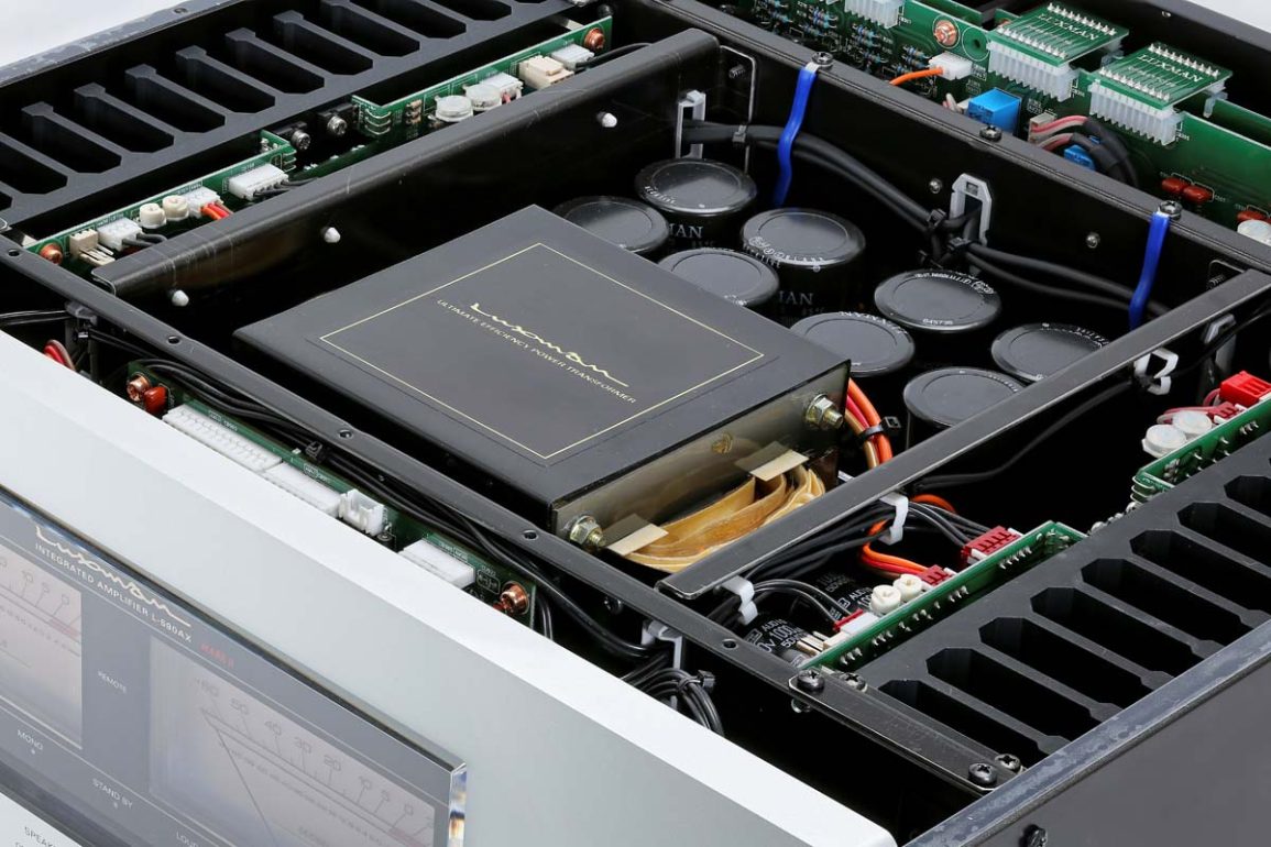 Luxman L-590-AXII Integrated Amplifier - Fidelity Magazine