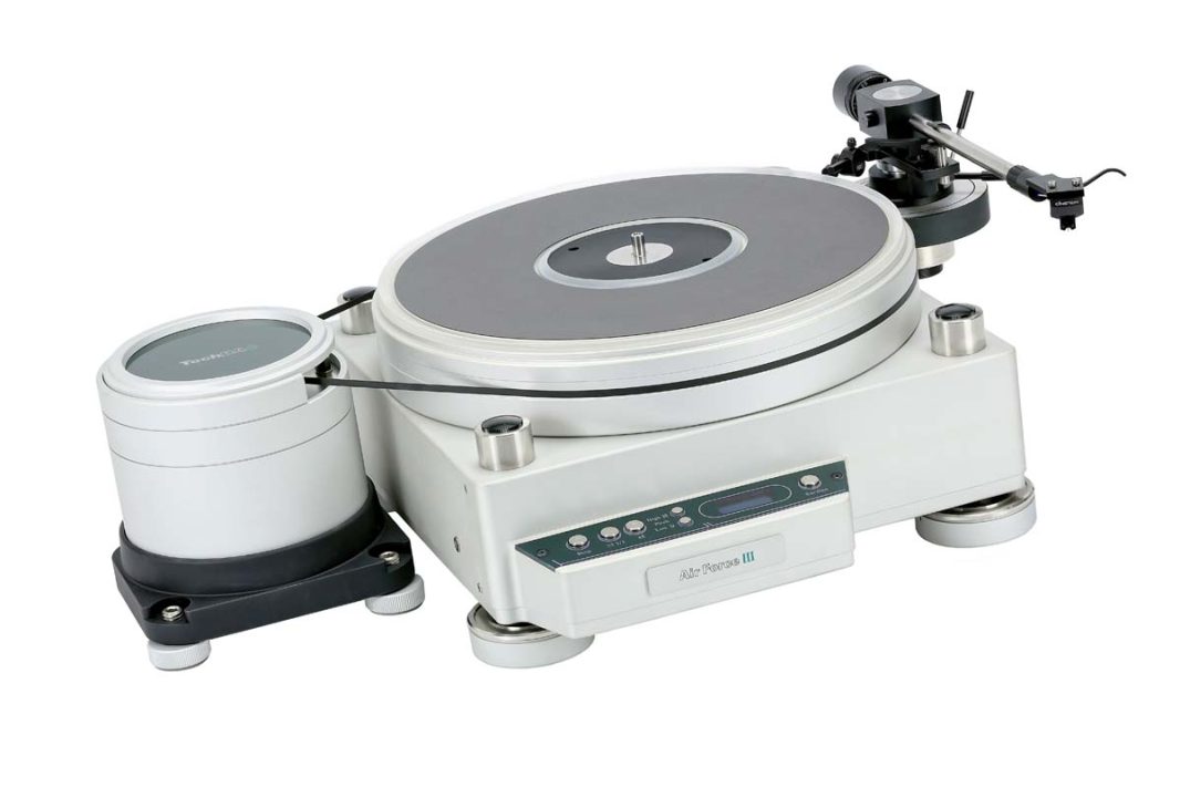 TechDAS Air Force III air cushion turntable - Fidelity Magazine
