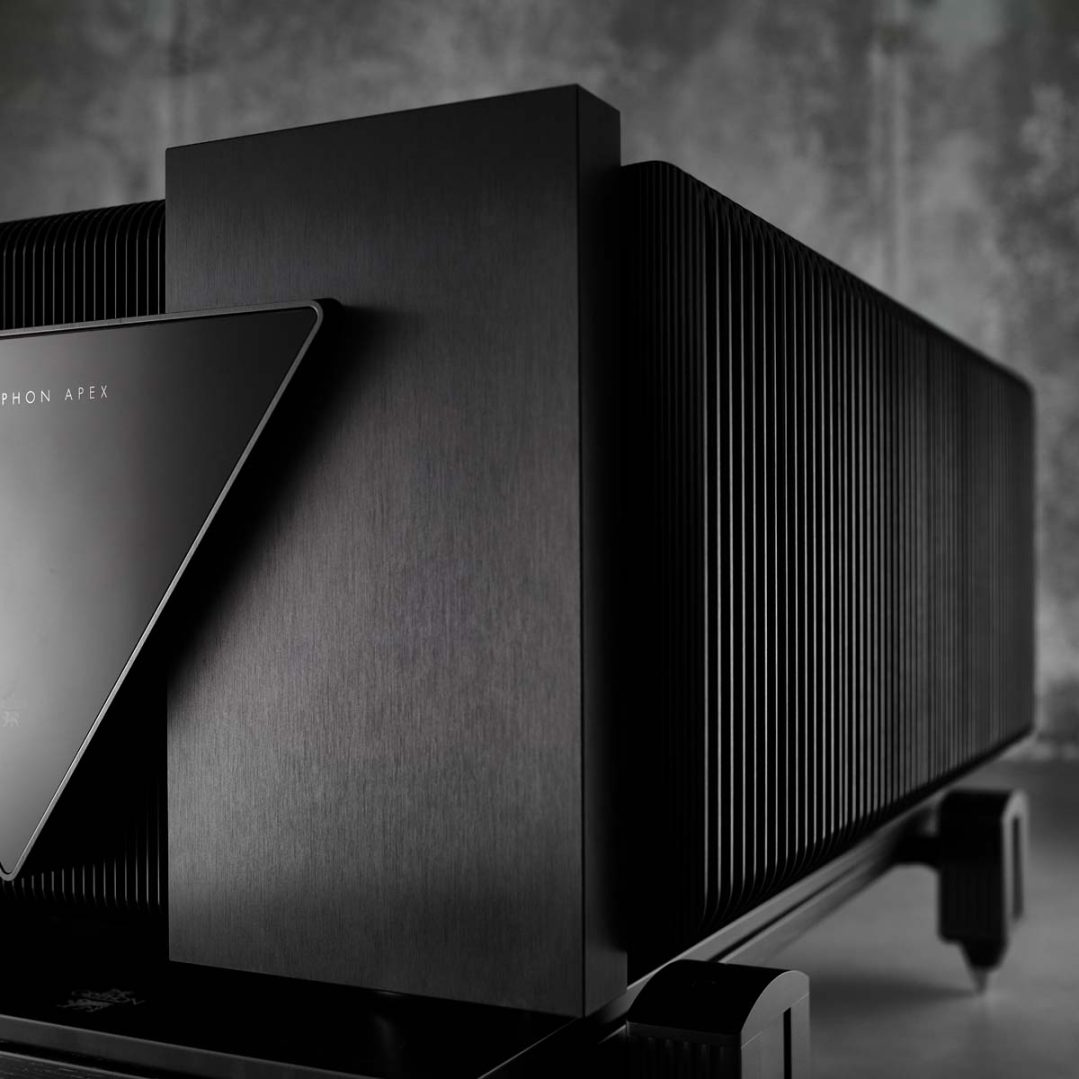 Gryphon Commander and Apex - Fidelity Magazine