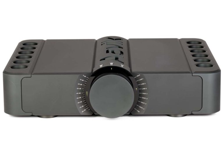 Aavik U-380 - Fidelity Magazine