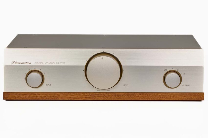 Phasemation CM-2200 Control Meister - Fidelity Magazine
